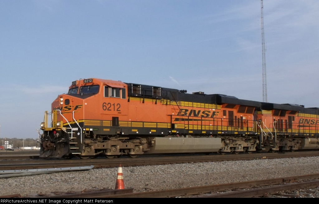BNSF 6212
